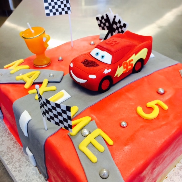Gâteau Cars - Cake design, Pâte à sucre - Les Délices de Mary
