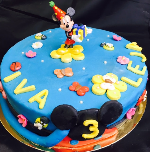 Gâteau Mickey - Cake design, Pâte à sucre - Les Délices de Mary